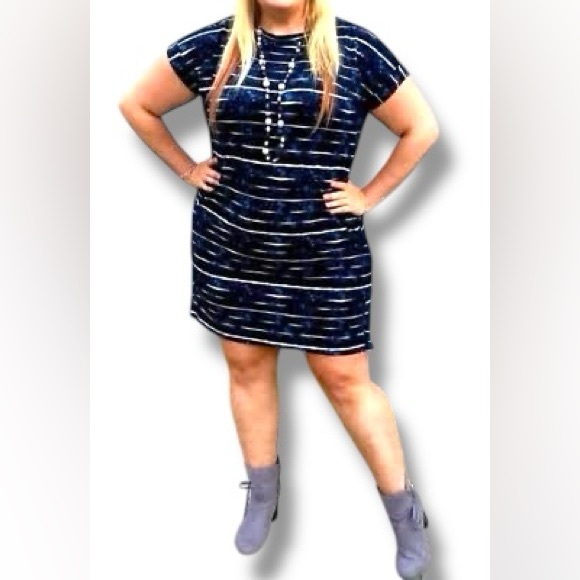 LuLaRoe | Dresses | Lularoe Chelsea T Shirt Dress | Poshmark